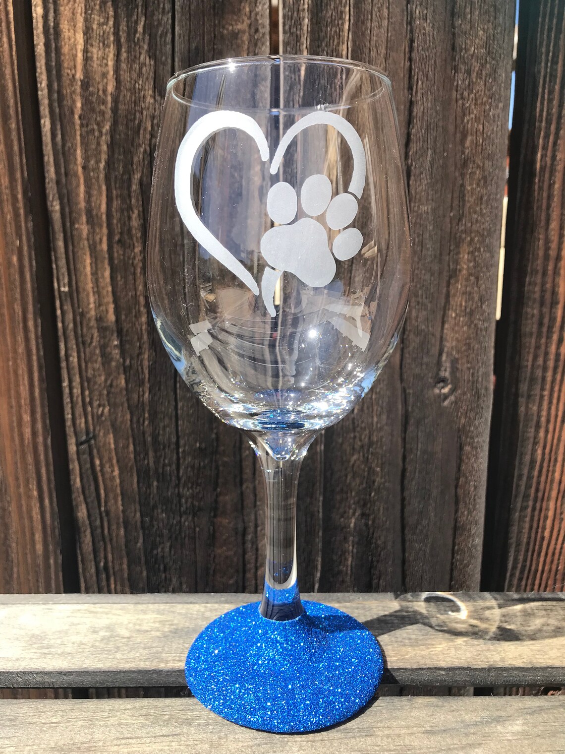 Heart & Paw Print Wine Glass - Etsy