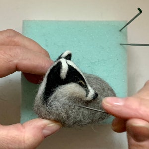 Needle Felted Sleepy Badger ‘PDF’ Instructions - This is NOT a Kit - Etsy