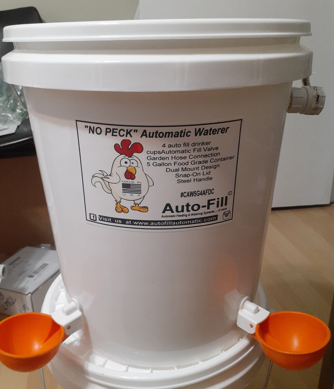 No-Peck Auto FIll Poultry Drinker Cup 5 Gallon Bucket with Garden Hose ...