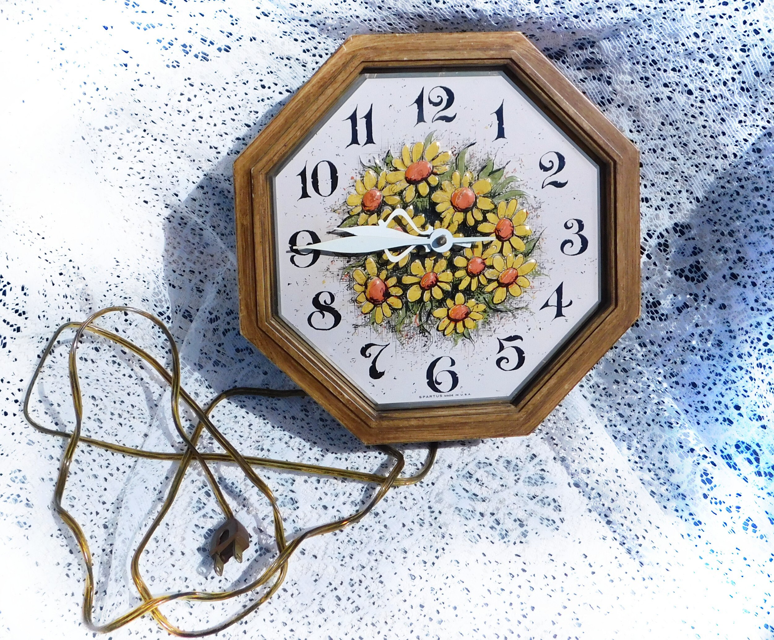Vintage Farmhouse Kitchen Clock Spartus Daisy Wall Clock - Etsy