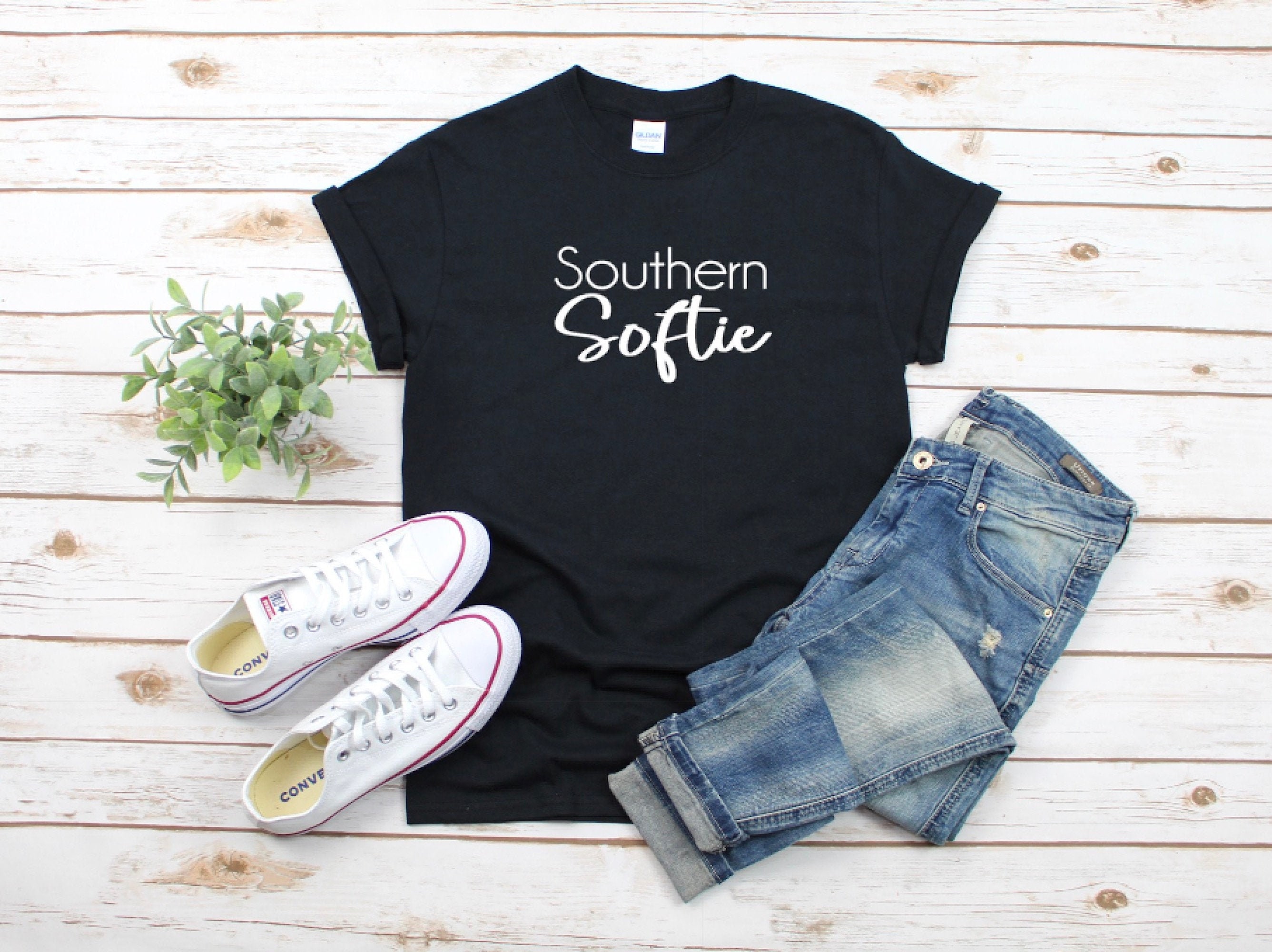 Southern Softie T-shirt Down South T-shirt Southern Girl - Etsy UK