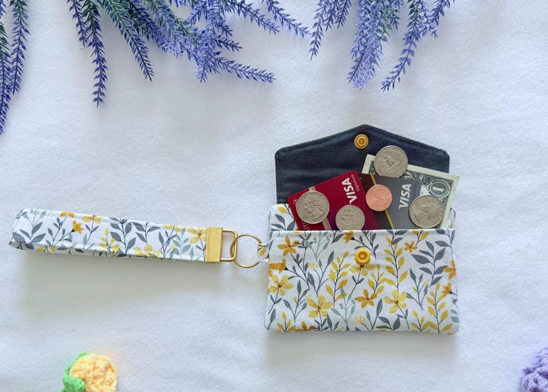 Handmade Floral Coin Purse: Zipper Pouch With Wrist Strap - Etsy