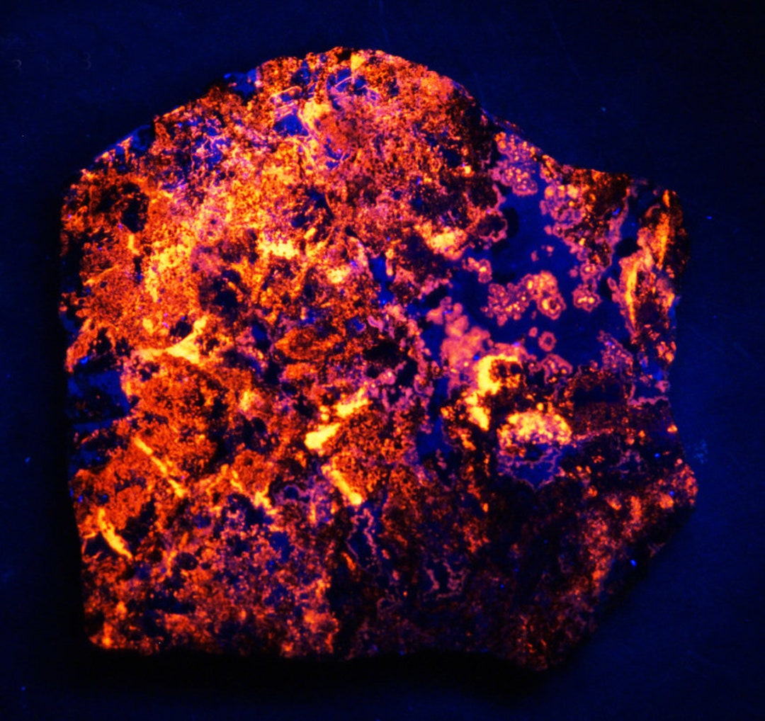 Campbellite Fluorescence Slab Rough Specimen - BIG 160g. Loaded W ...
