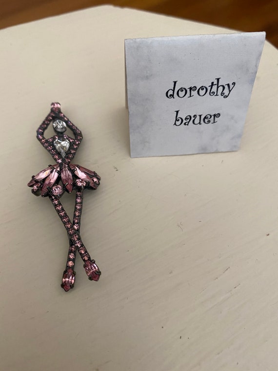 Dorothy bauer designer pin - Gem