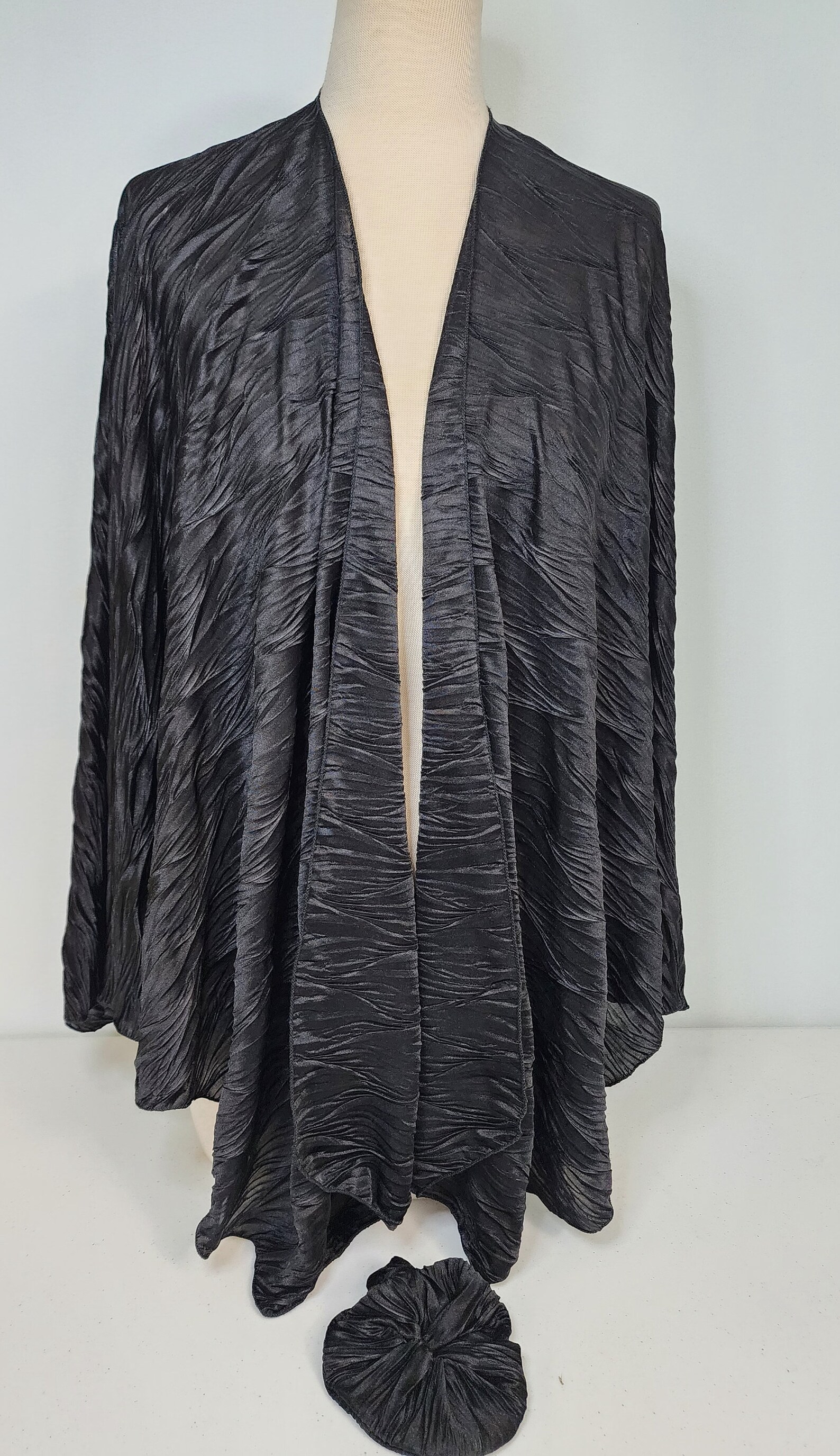 THATS-A-WRAP: Black Wavey Pleated Bodre. Very Soft, Beautiful Drape - Etsy