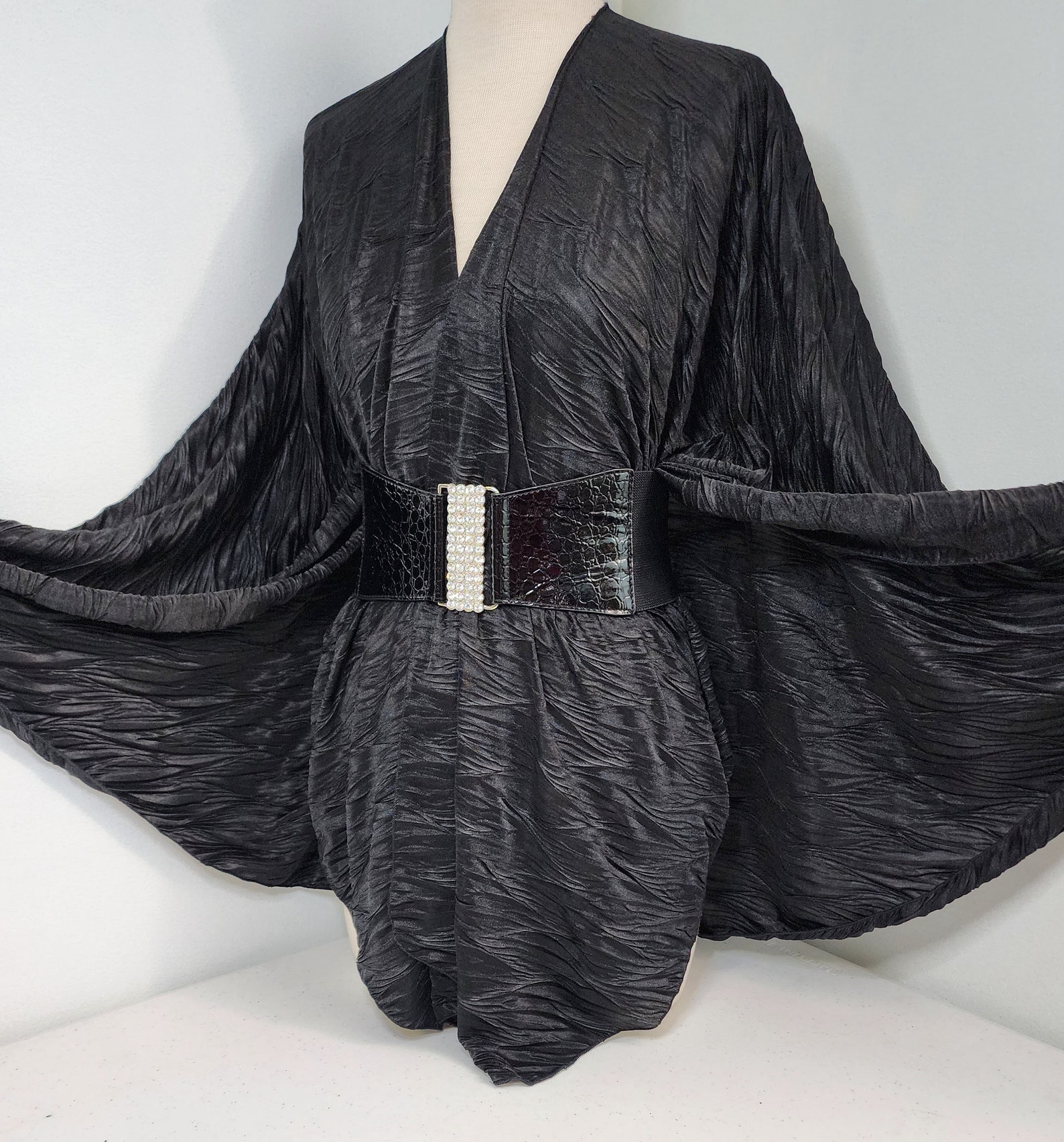 THATS-A-WRAP: Black Wavey Pleated Bodre. Very Soft, Beautiful Drape - Etsy