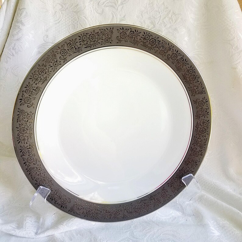 Vintage Noritake Dinner Plate Embossed Black Mirano 6878 10 - Etsy