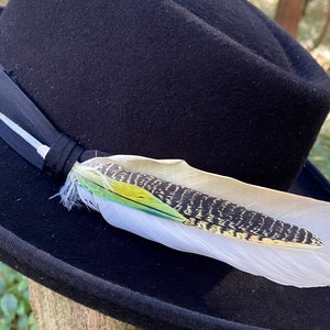 Exotic Cockatoo & Parrot Feather Hat Trim W/deerskin Wrapped Quills ...