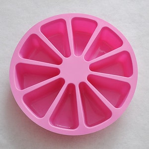 Triangle Cake Mold Flexible Silicone Soap Mold for Chocolate Cookie ...