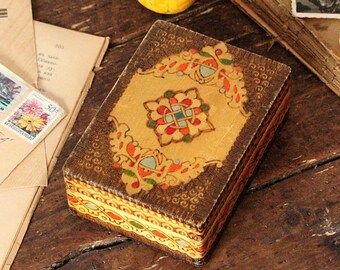 Vintage keepsake box | Etsy