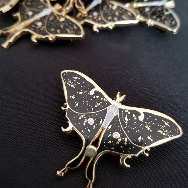Luna Moth Pin - Etsy