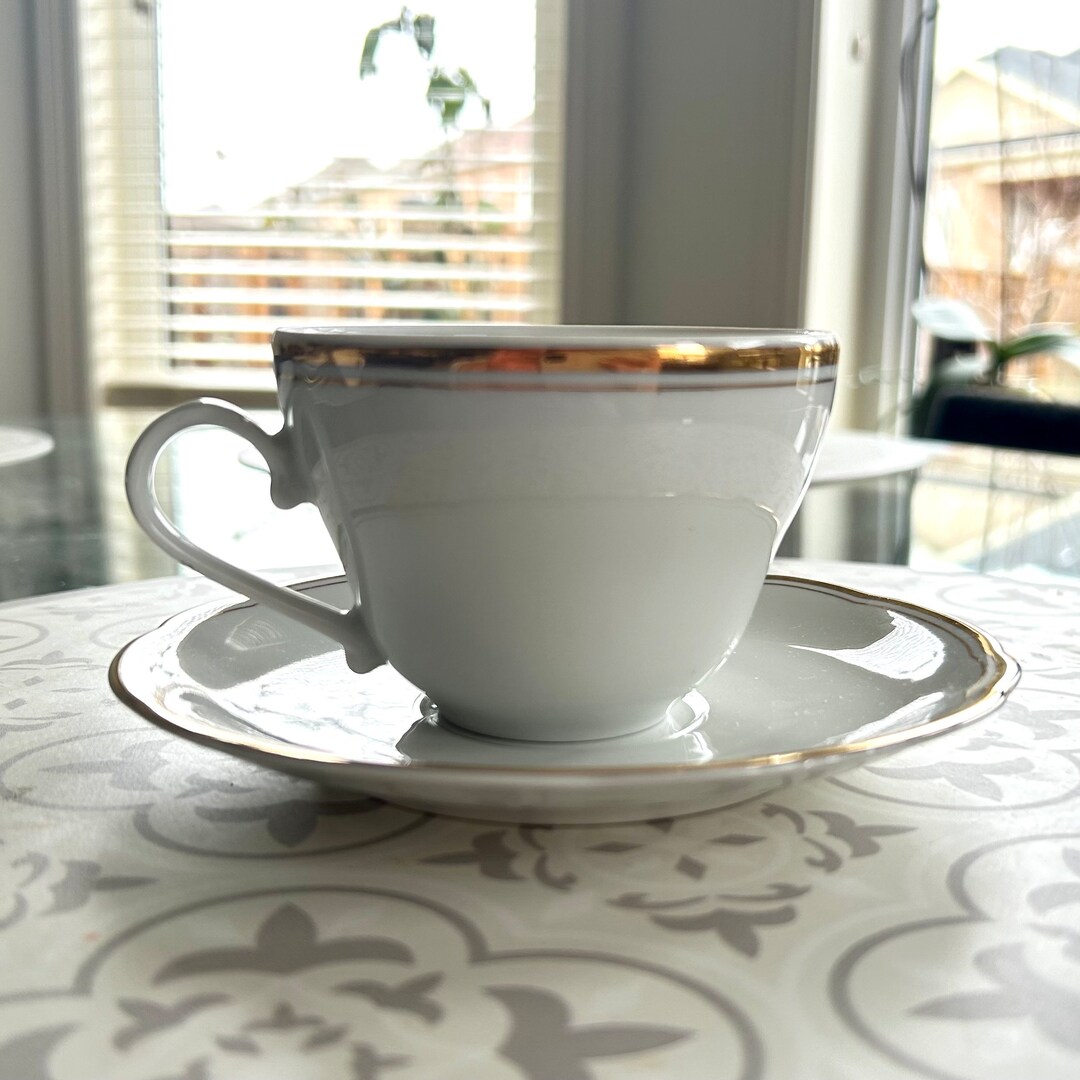 Vintage Set of 4 Kahla Germany Democratic Republic Tea/coffee Cups and Saucers - Gold Rimmed ...