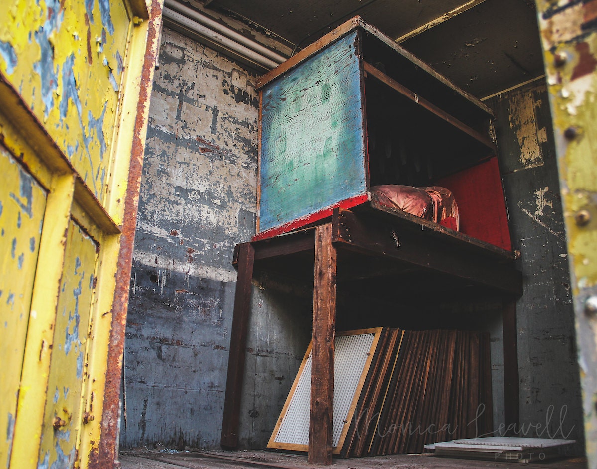 Carny Series 2 of 4: Sideshow Magic Box - Abandoned Vintage Carnival ...