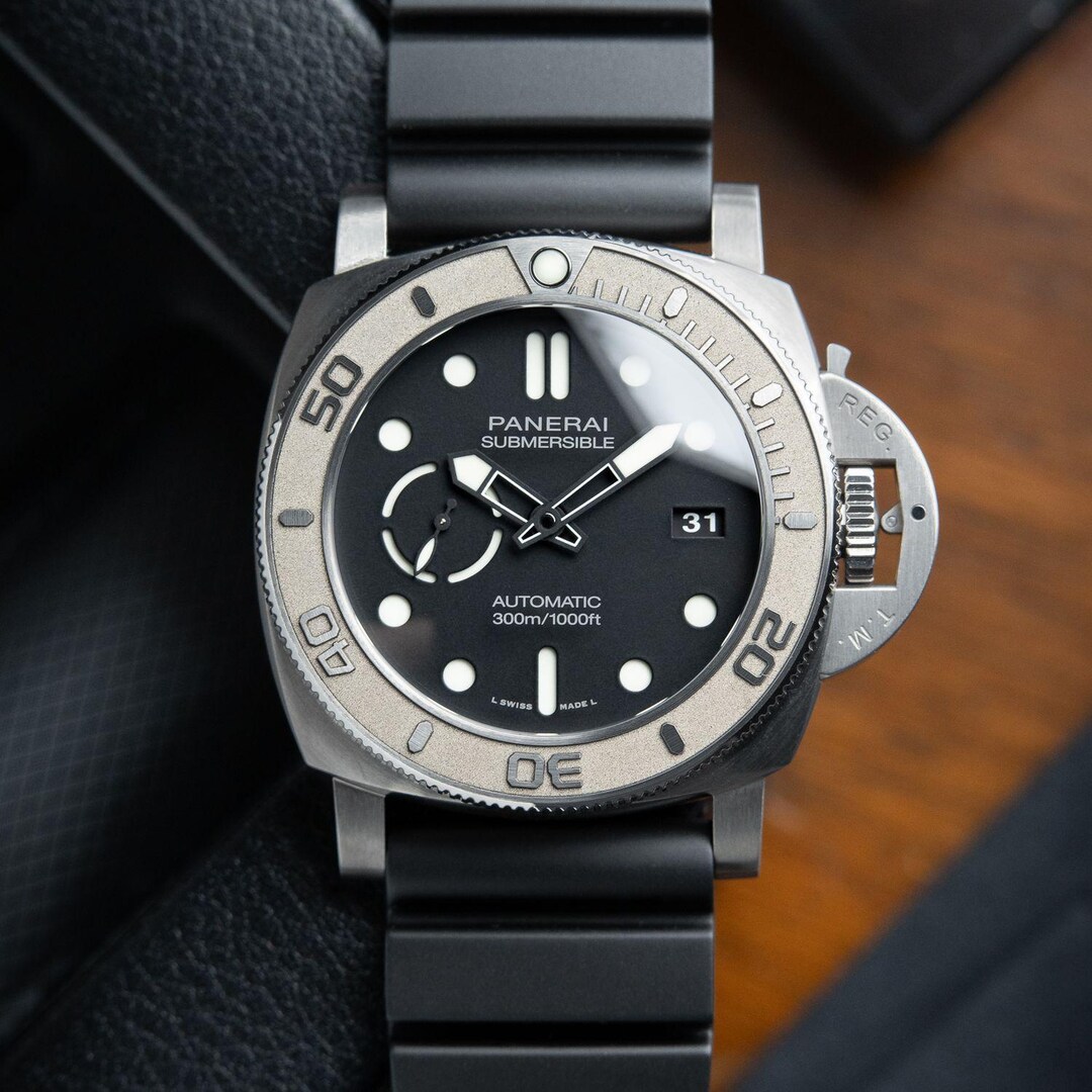 Panerai Submersible Mike Horn Edition 47mm Black Dial PAM00984 Watch - Etsy