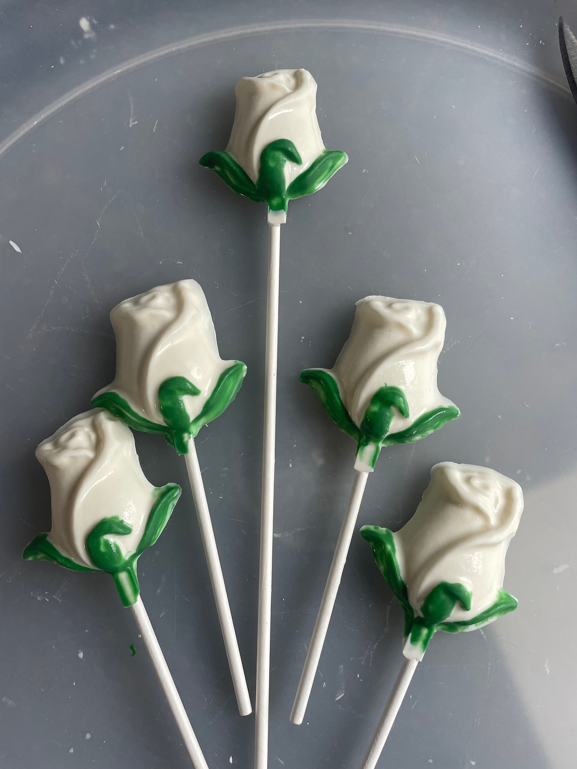 8 Long "stem" Chocolate Roses Melt in Mouth Solid Chocolates Assorted ...