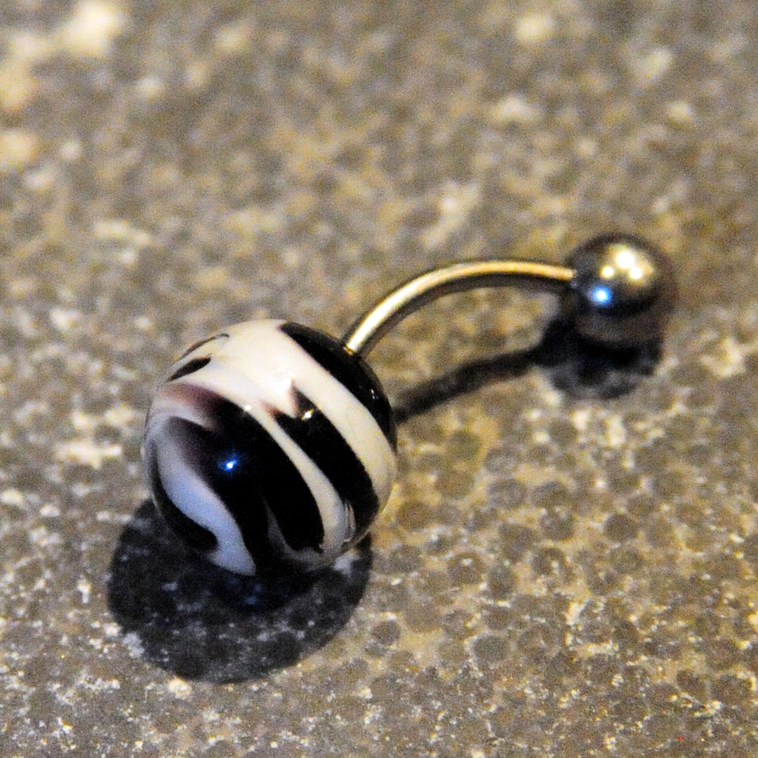 Hula Pearl "black Marble Pebble" Navel Piercing - a Piece of Jewelry - Etsy