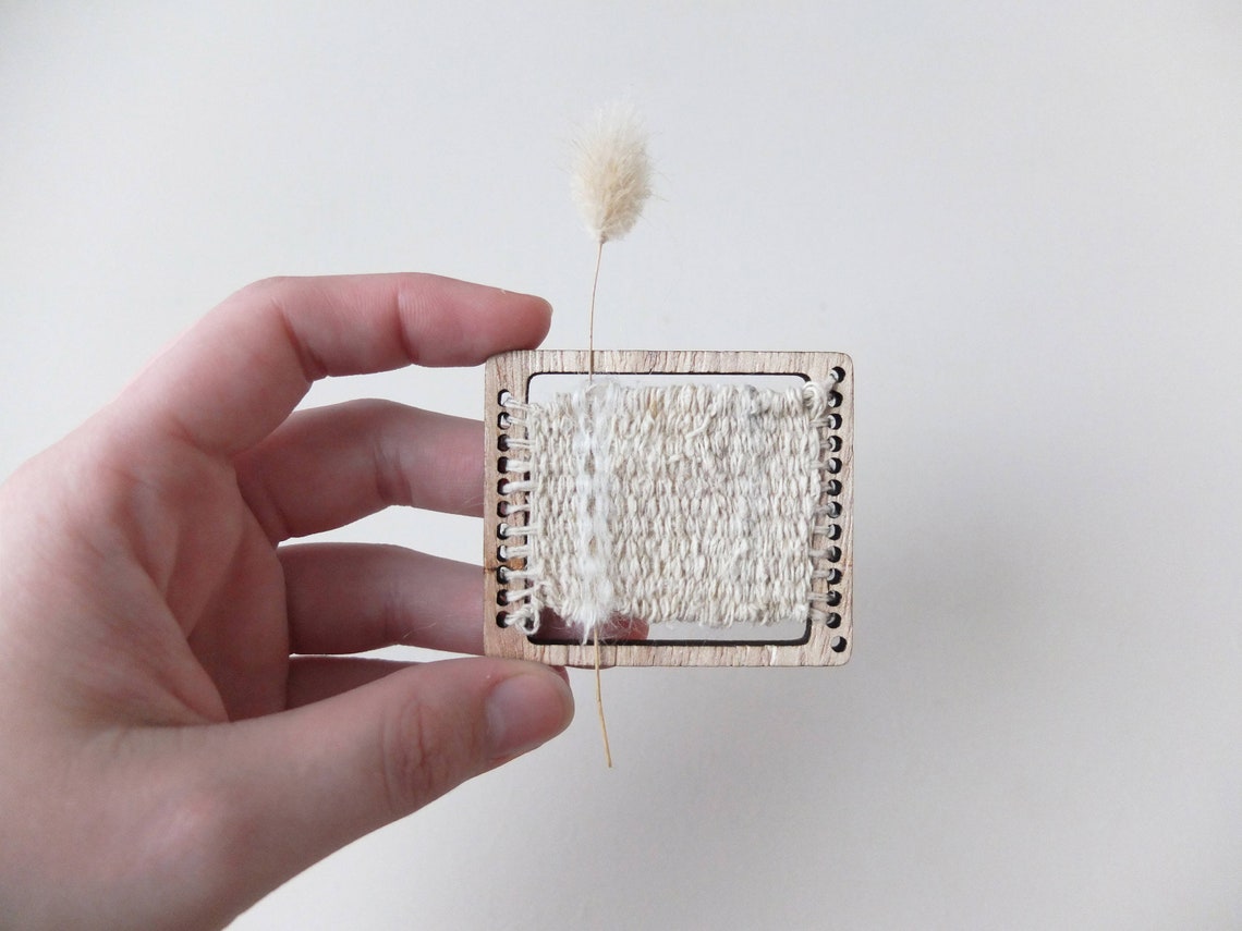 Miniature Weaving Frame / Loom for Tiny Weavings - Etsy