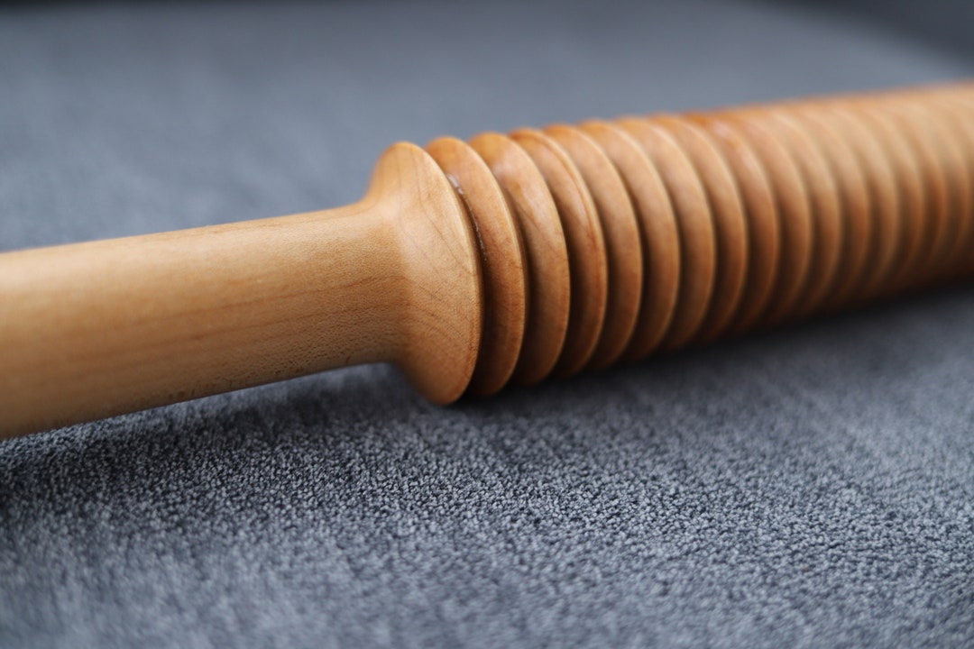 Pasta Noodle Cutting Rolling Pin, Fettuccine Hand-turned Hardwood ...