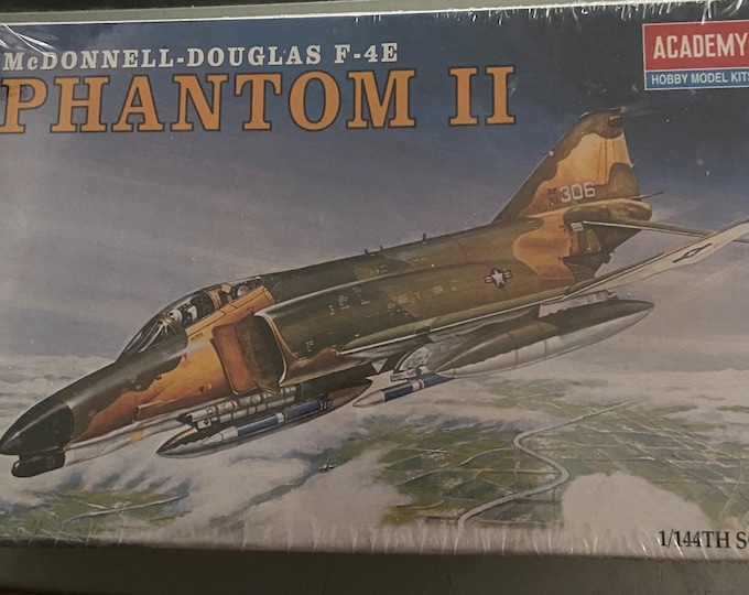 Vintage Mcdonnell Douglas F-4E Phantom Ll 1/144th Scale Model Aircraft ...