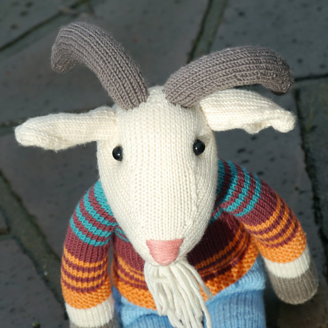 ERICH THE GOAT Knitting Pattern | Etsy