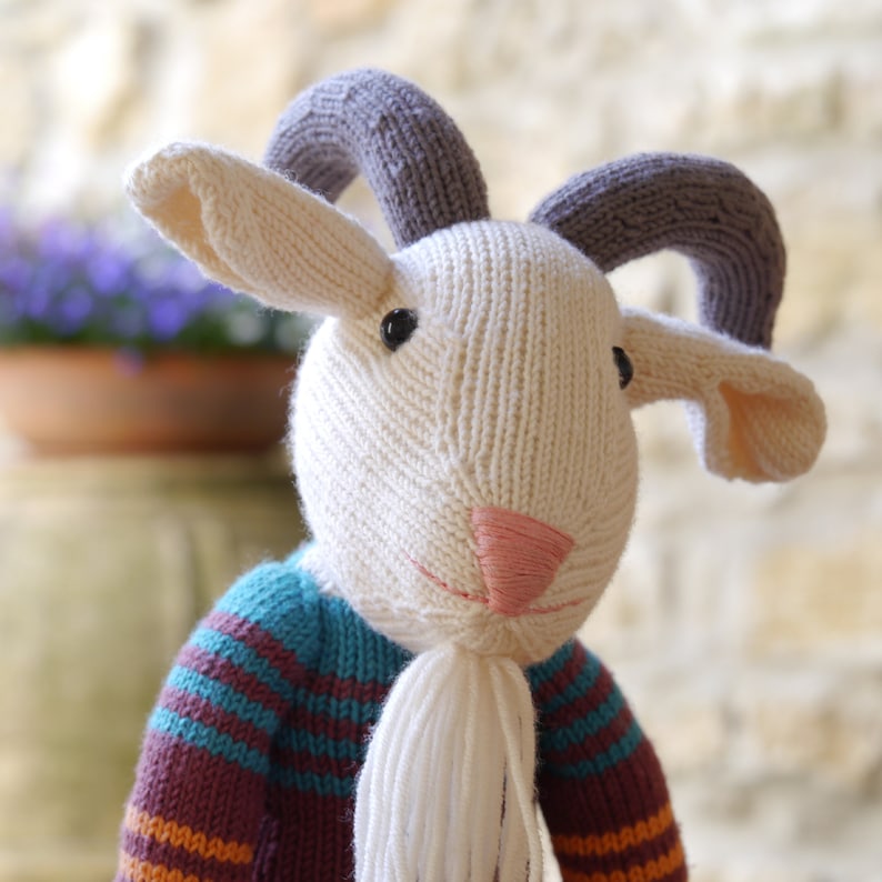 ERICH THE GOAT Knitting Pattern - Etsy