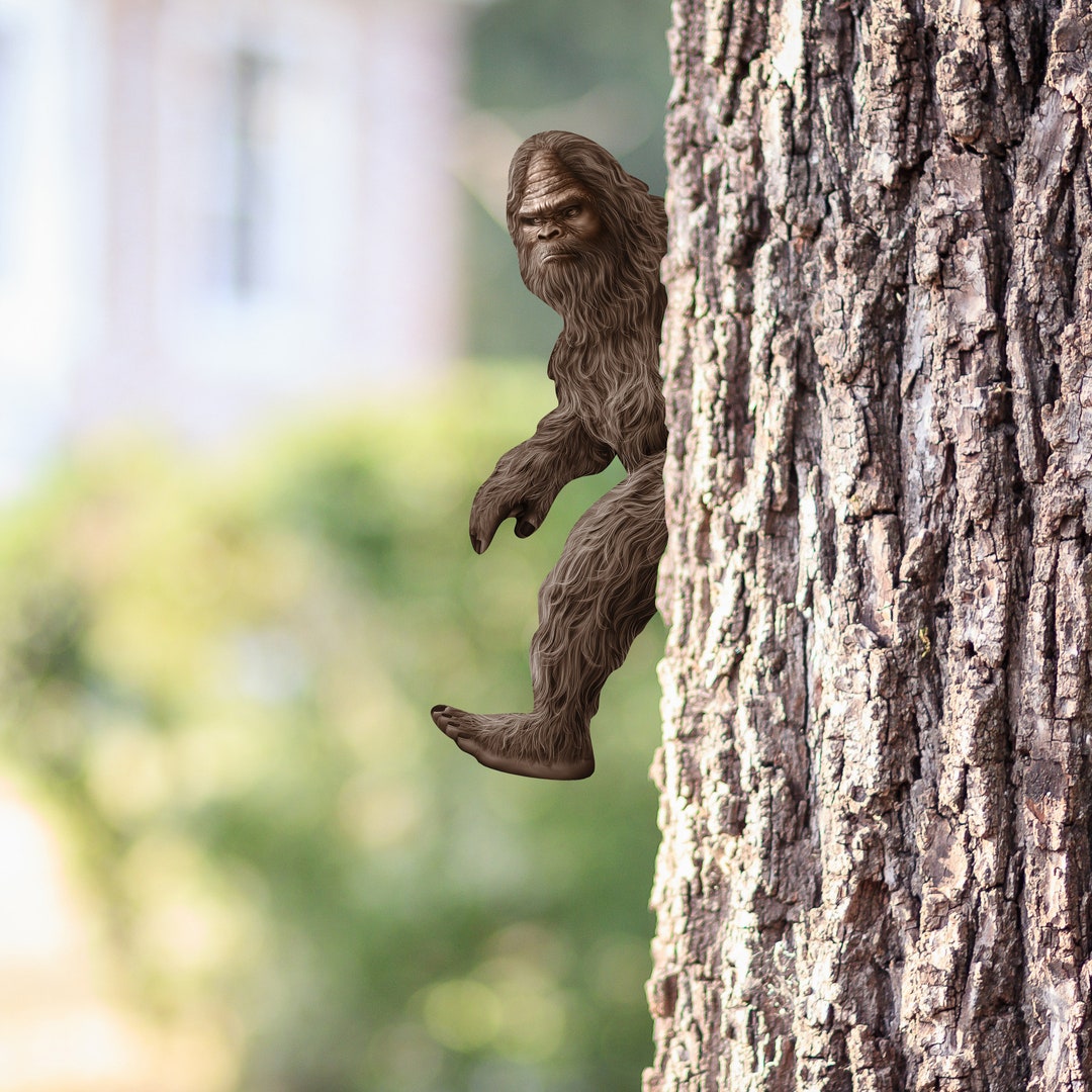 Peeking Bigfoot Cutout and Metal Bigfoot Yard Display Funny Bigfoot ...
