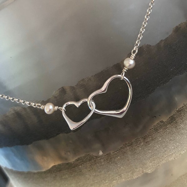 Interlocking Hearts - Etsy