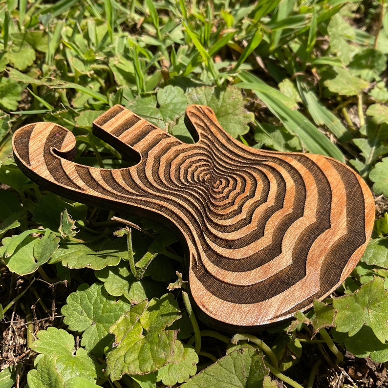Pachyderm Bass Illusion Wood Magnet: Les Claypool Inspired Art - Etsy