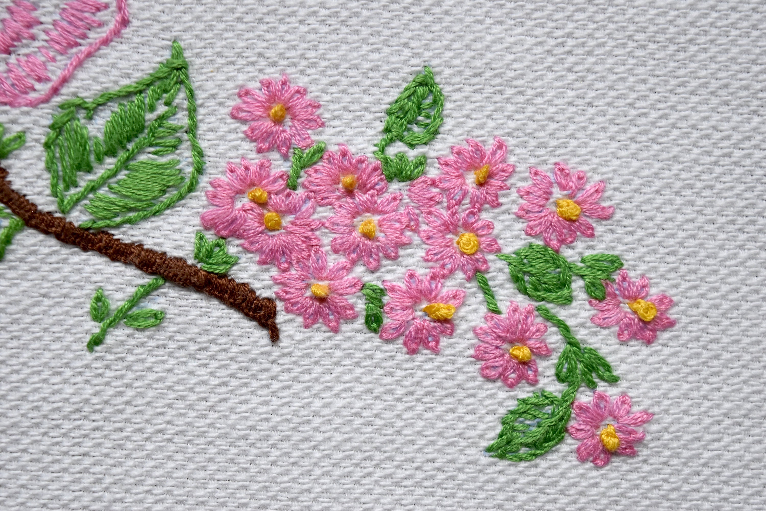 Hand Embroidered Table Runner Vintage Embroidered Runner Vintage Table ...