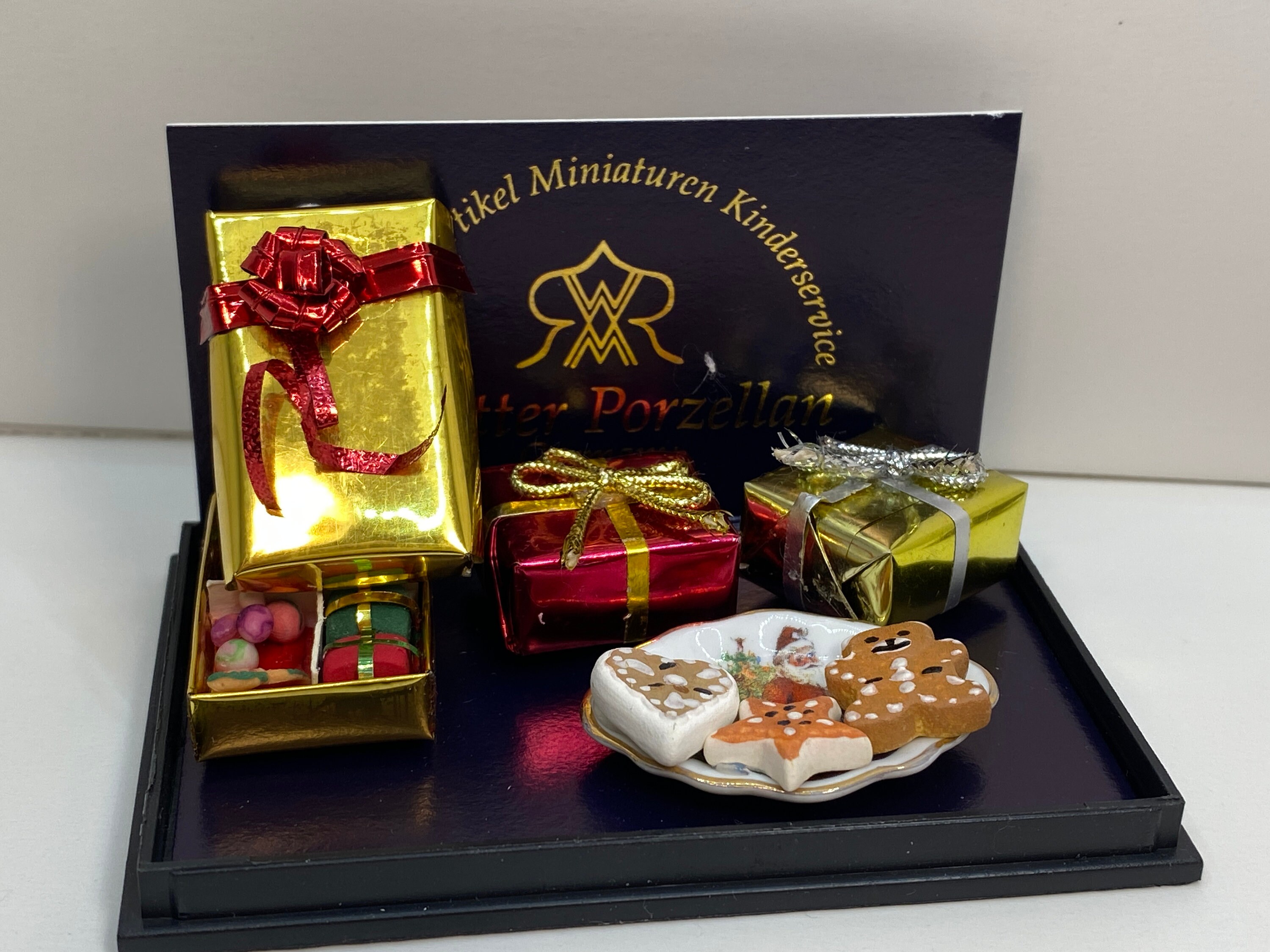 Dollhouse Miniature Candy and Cookies Reutter Porzellan Christmas Gifts ...