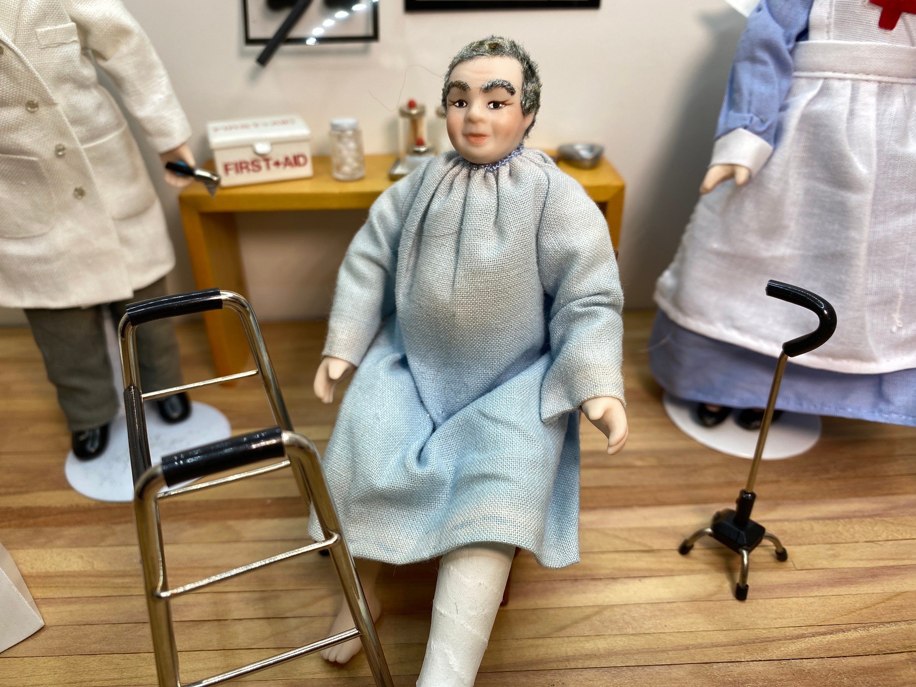 Dollhouse Miniature Medical Accessories ~ Doctor ~ Nurse ~ Patient ...