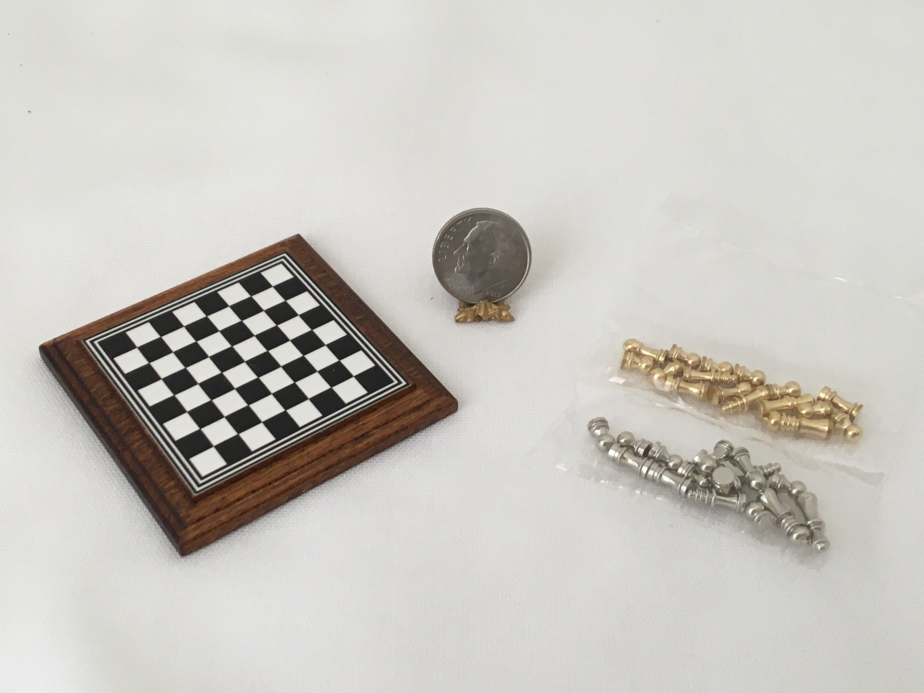 Dollhouse Miniature Chess Set ~ Chess Board ~ Game Room ~ Game ~ 1:12 ...