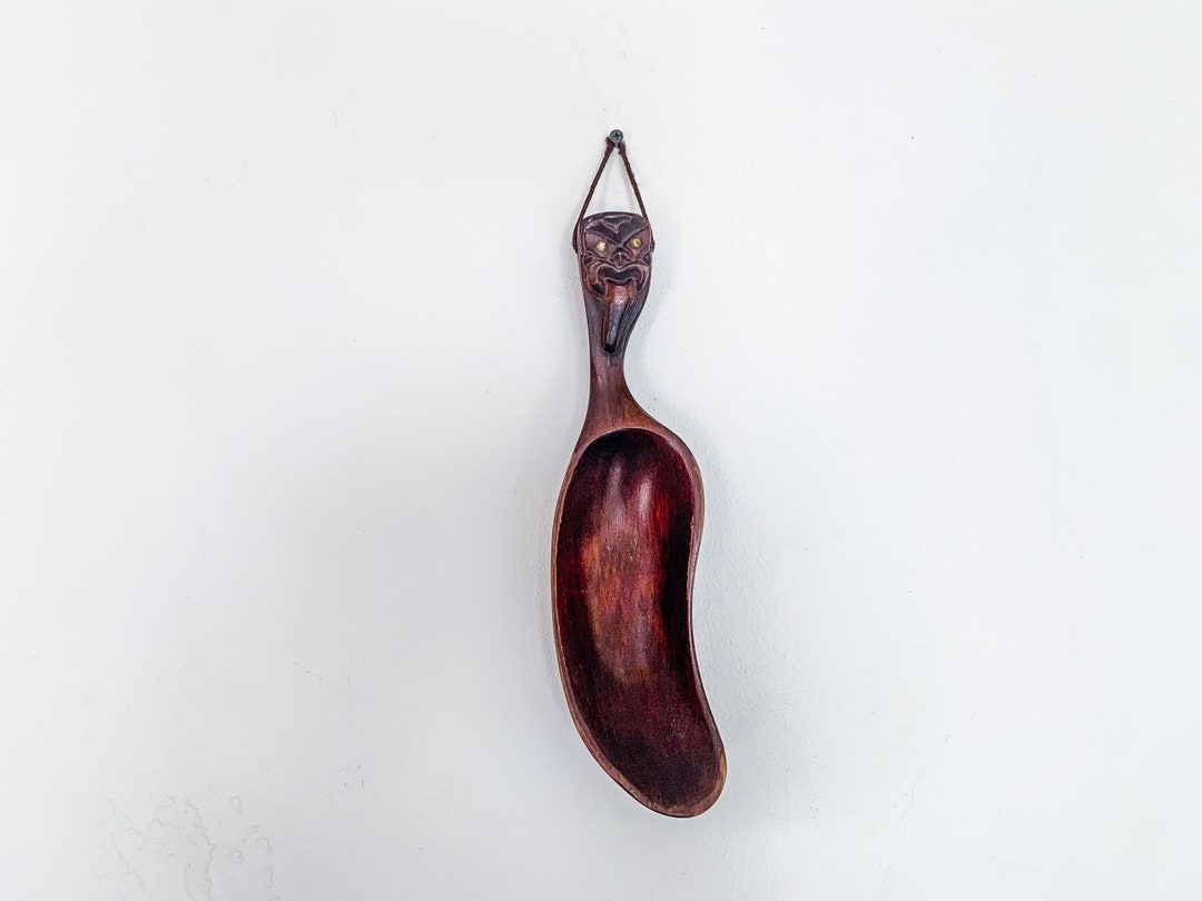 Vintage New Zealand Maori Wooden Scoop With Paua Shell Eyes – Tiki ...