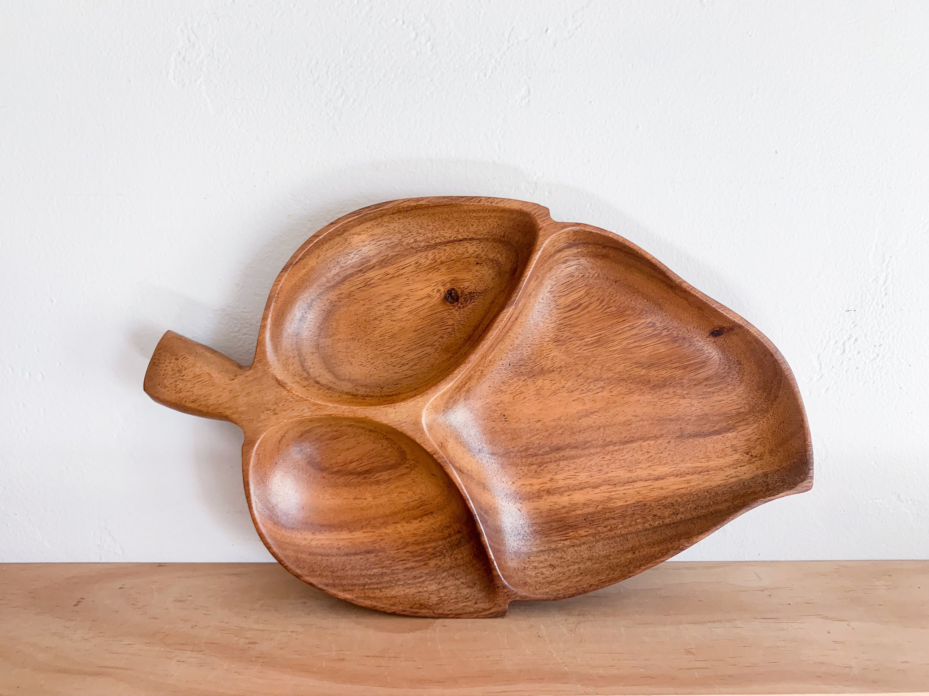 Large Leaf Monkey Pod Wood Tray – Wooden Snack Tray, Hawaiian Decor ...