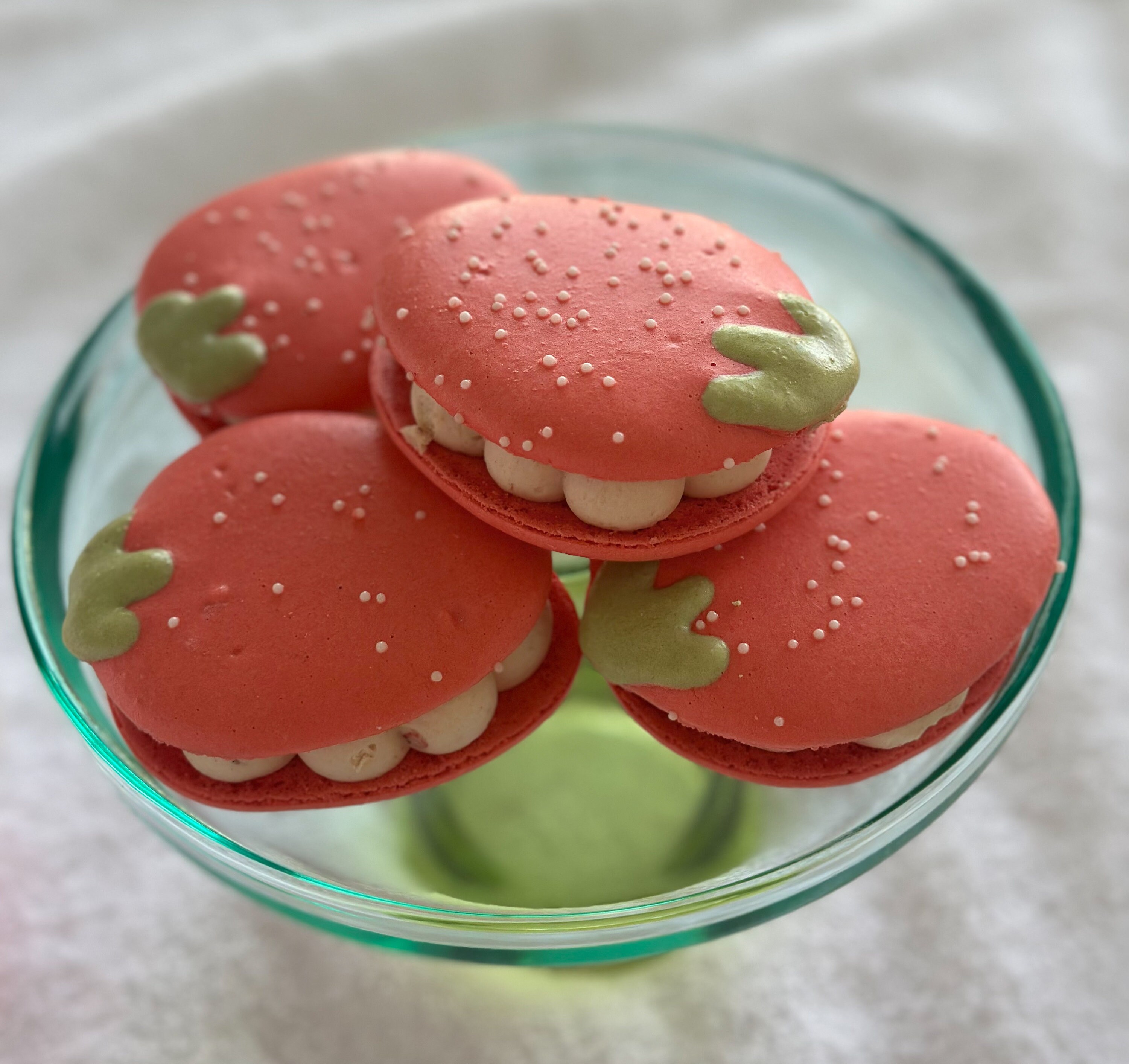 Strawberry Shaped Strawberry Macaron Cute Korean Style Fatcarons per ...