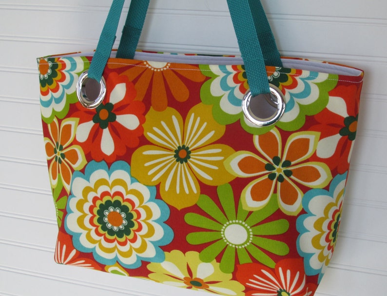 Mod Tote Bags | IUCN Water