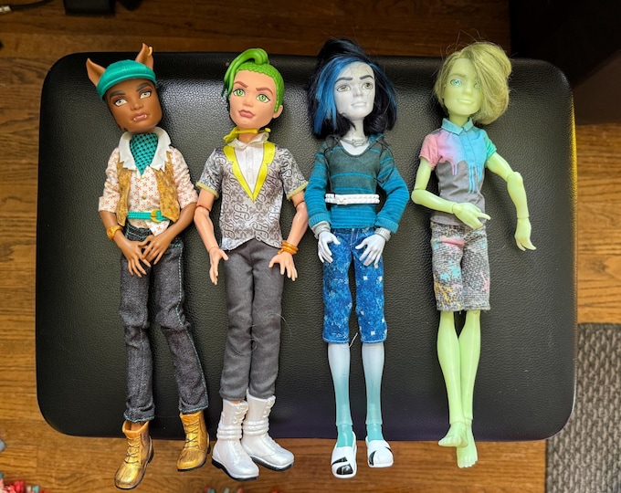 G1 and G2 Vintage Monster High Boy Dolls. Clawd Wolf, Deuce Gorgon ...
