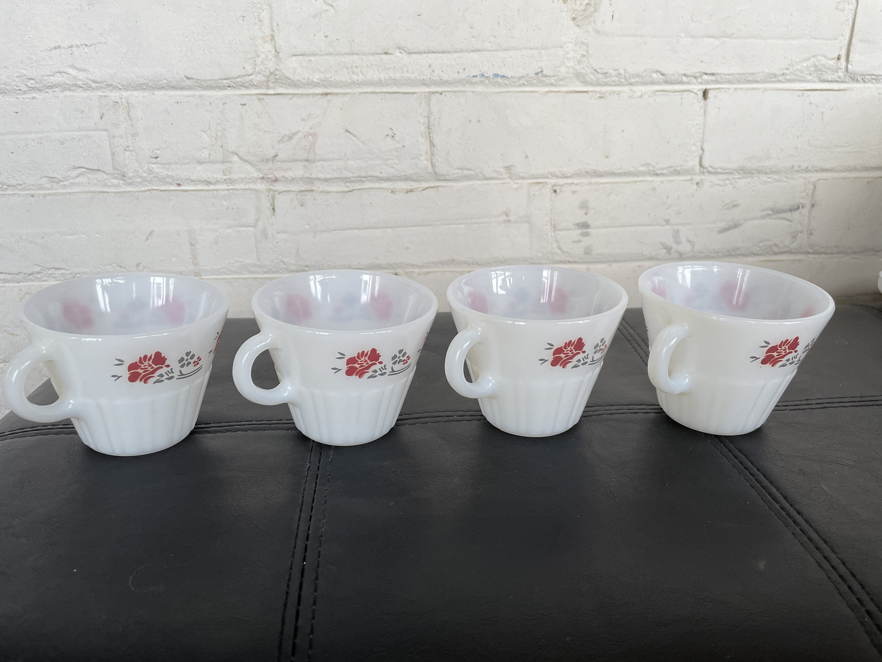 4 Pc Vintage Termocrisa Mexico Opaque Milk Glass Teacup and Saucer Set ...