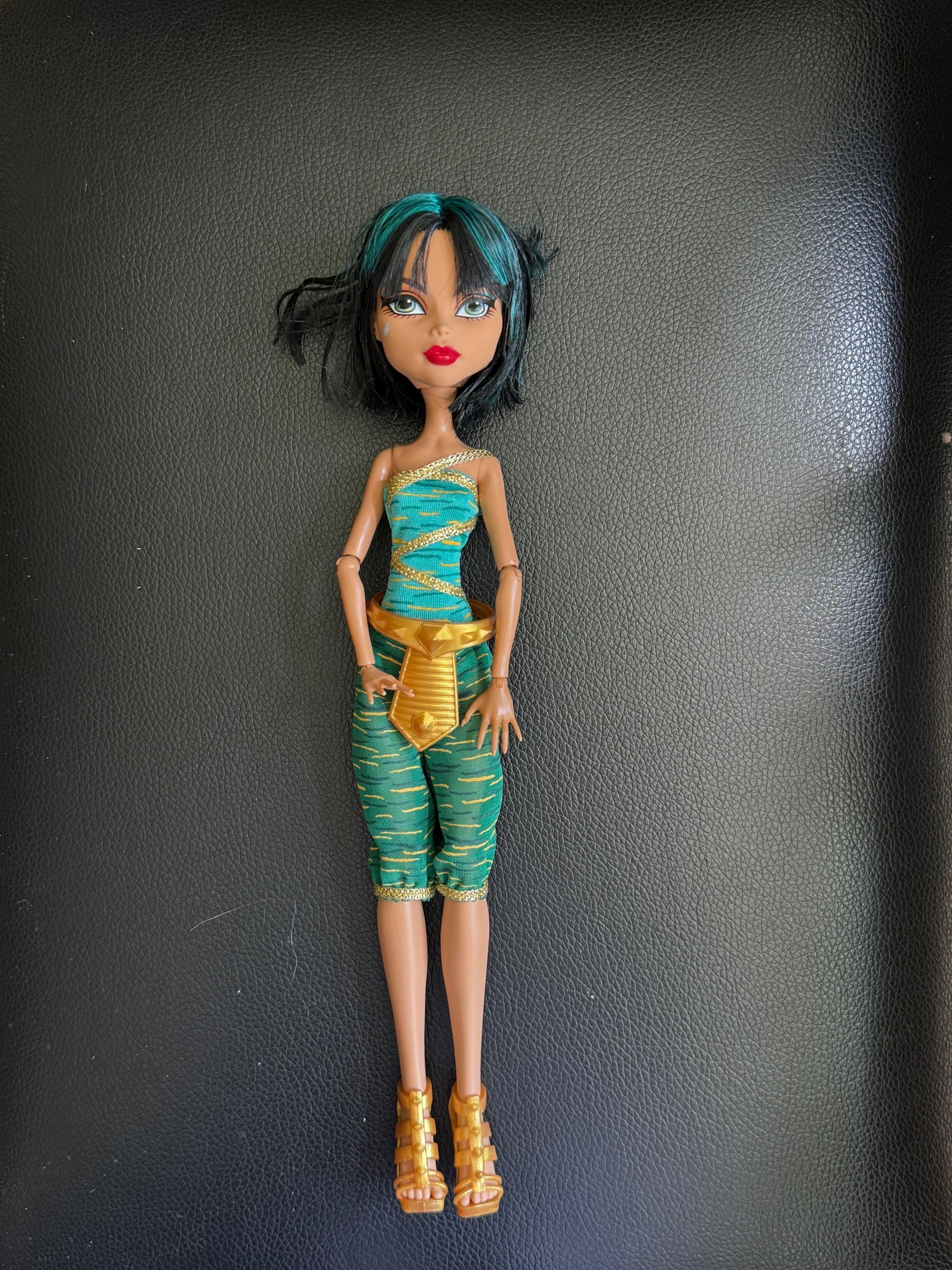 G1 Vintage Monster High Dolls. Cleo and Nefera Dolls. Picture Day, I ...