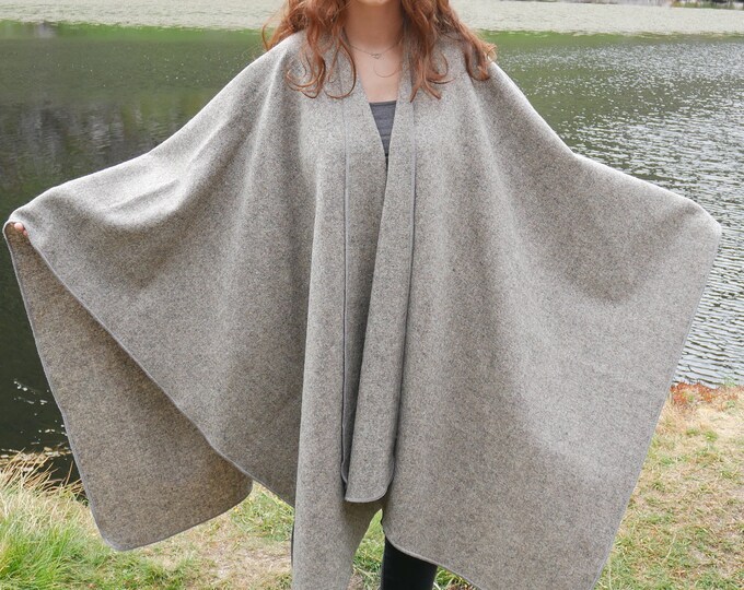 Irish Wool Ruana Wrap - Ring of Kerry Crafts