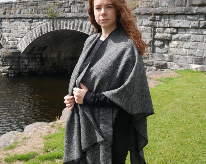 Irish Wool Ruana Wrap - Ring of Kerry Crafts