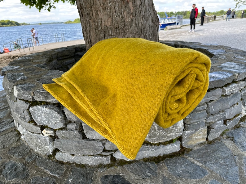 Queen Size Wool Blanket/throw -gorse Yellow/grey - 90″ X 100″ (228 Cm X ...