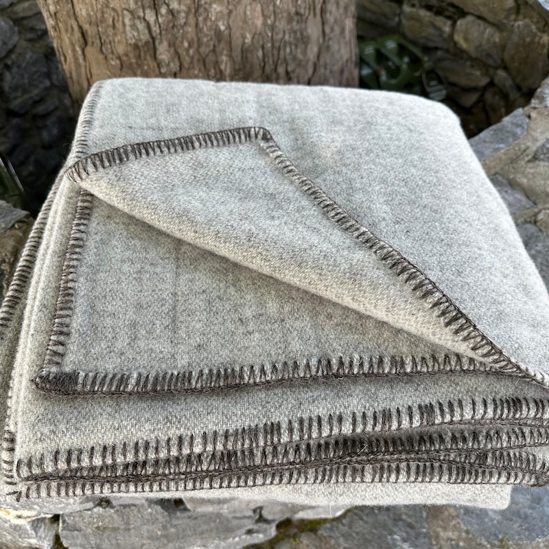 100%wool Heavy Blanket - Etsy