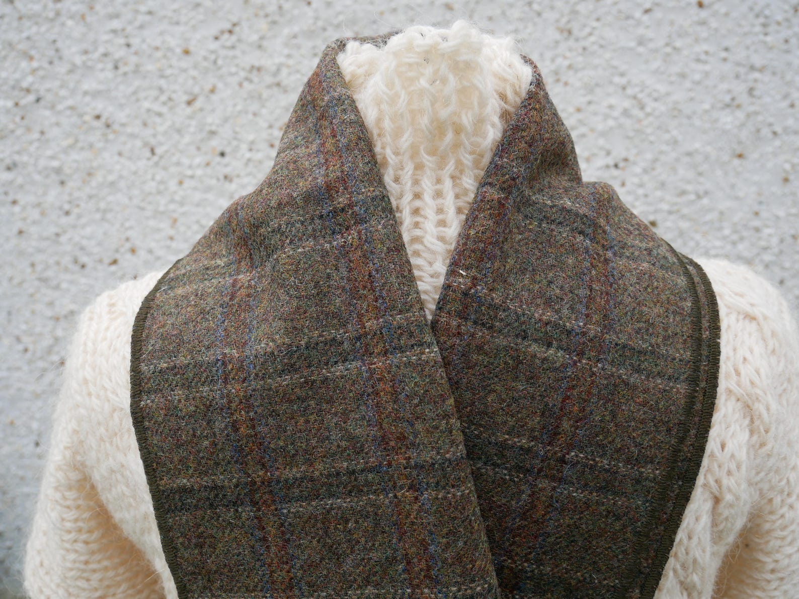 Irish Tweed Wool Scarf -100% Pure New Wool- Moss Green Tartan - Hand ...