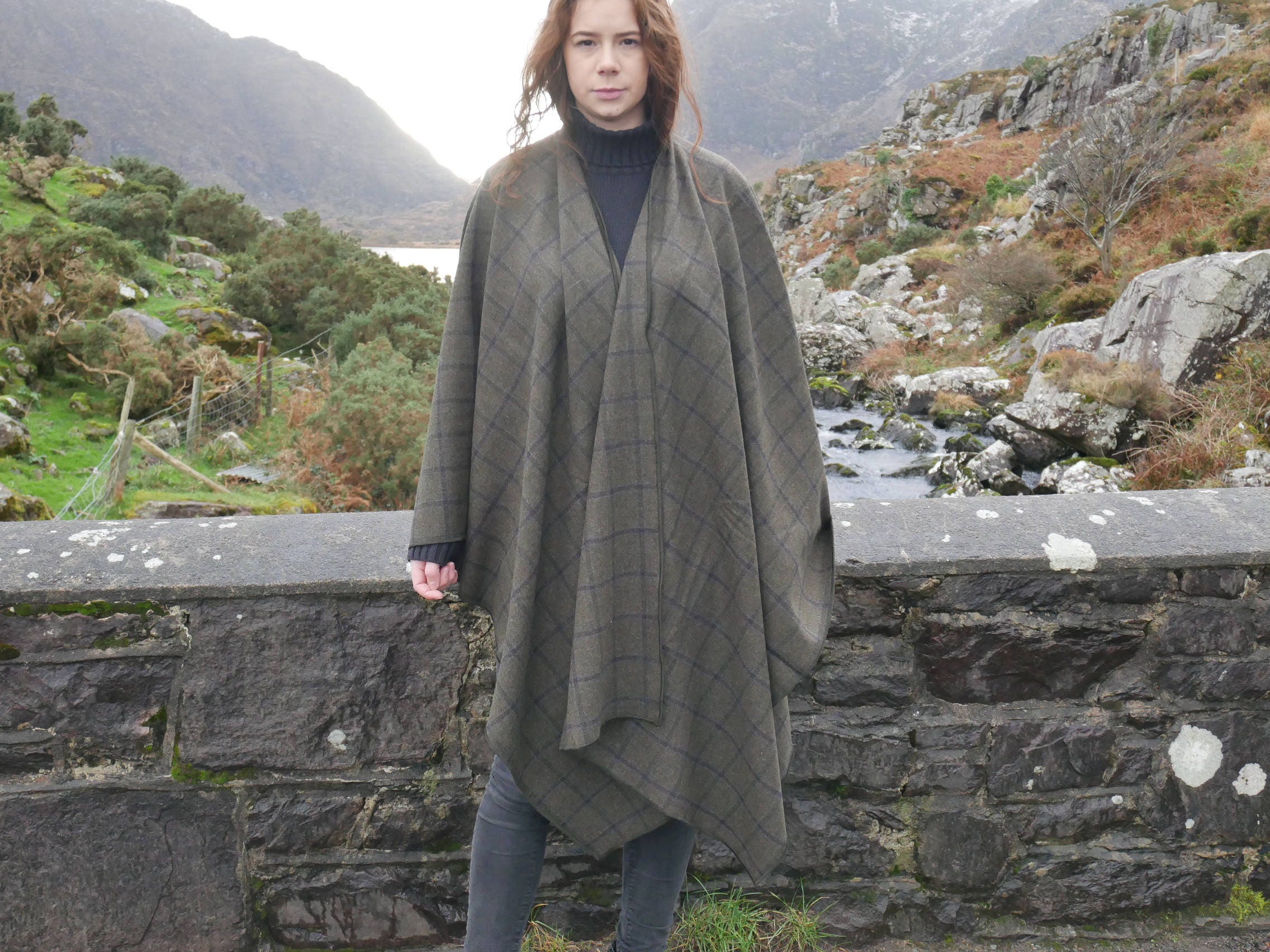 Irish tweed ruana, Irish wrap, large shawl -arisaid - moss green ...