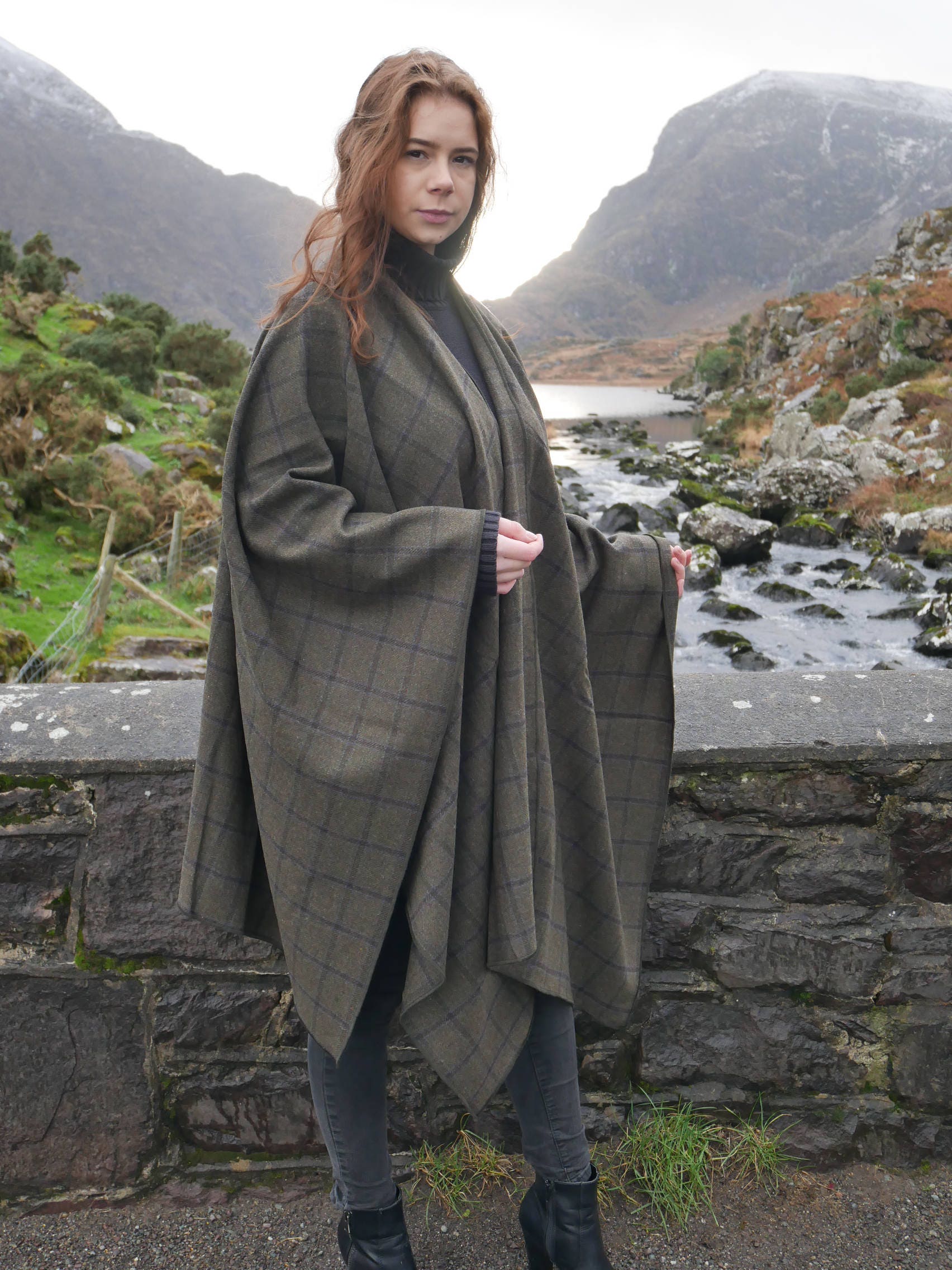 Irish tweed ruana, Irish wrap, large shawl -arisaid - moss green ...