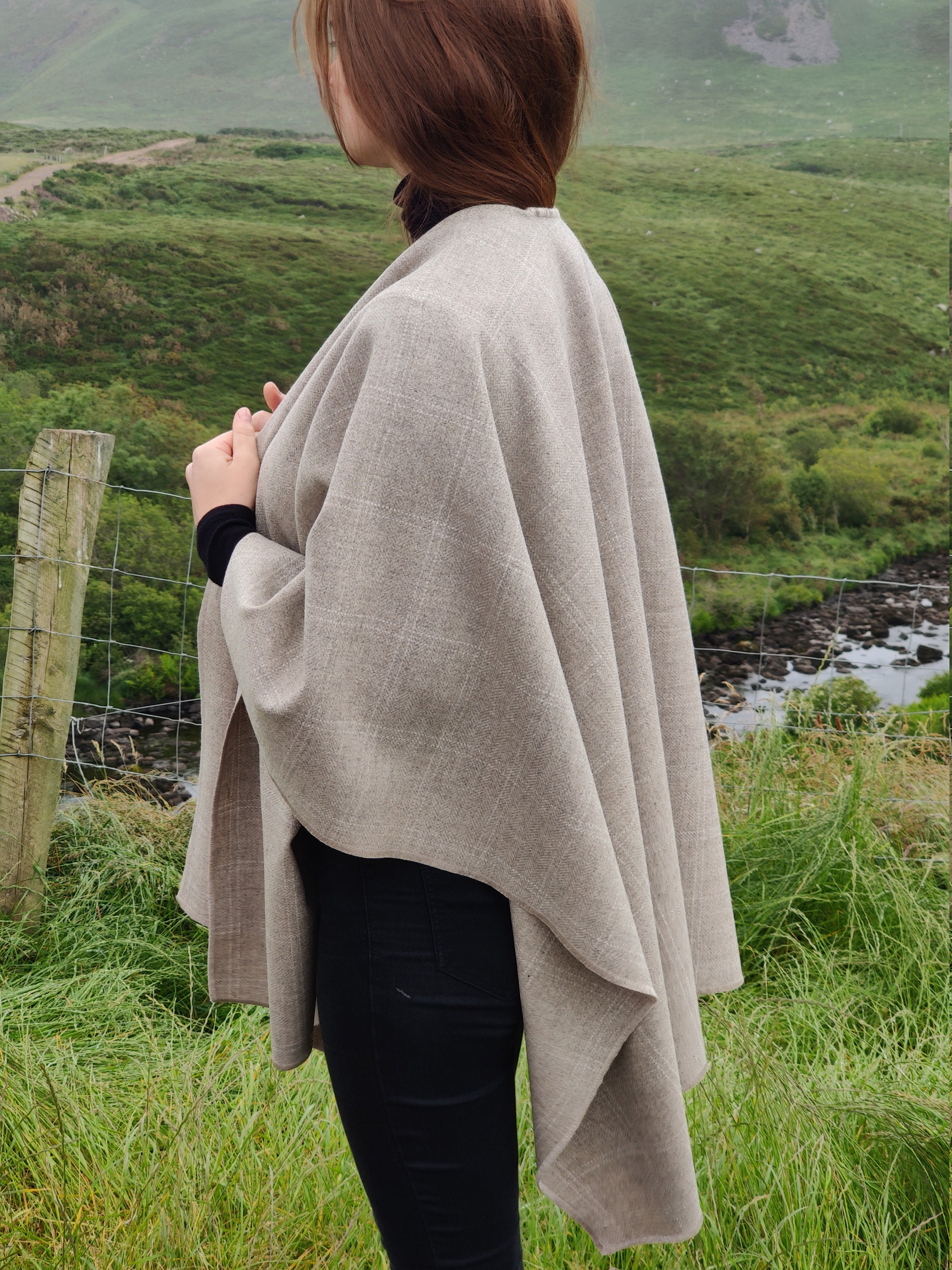 Irish soft lambswool ruana wrap, cape, arisaid - cream/beige with ...