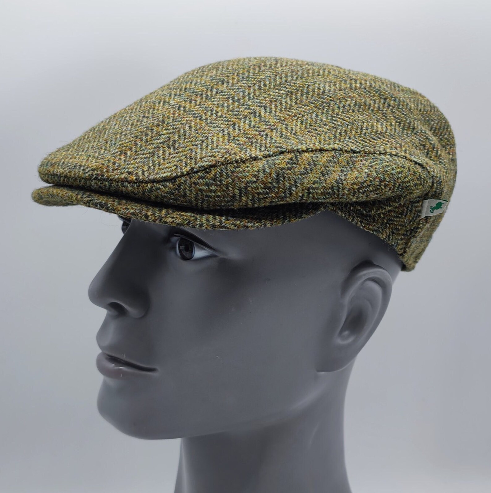Traditional Irish Tweed Flat Cap With Foldable Ear Flaps - Green Tartan ...