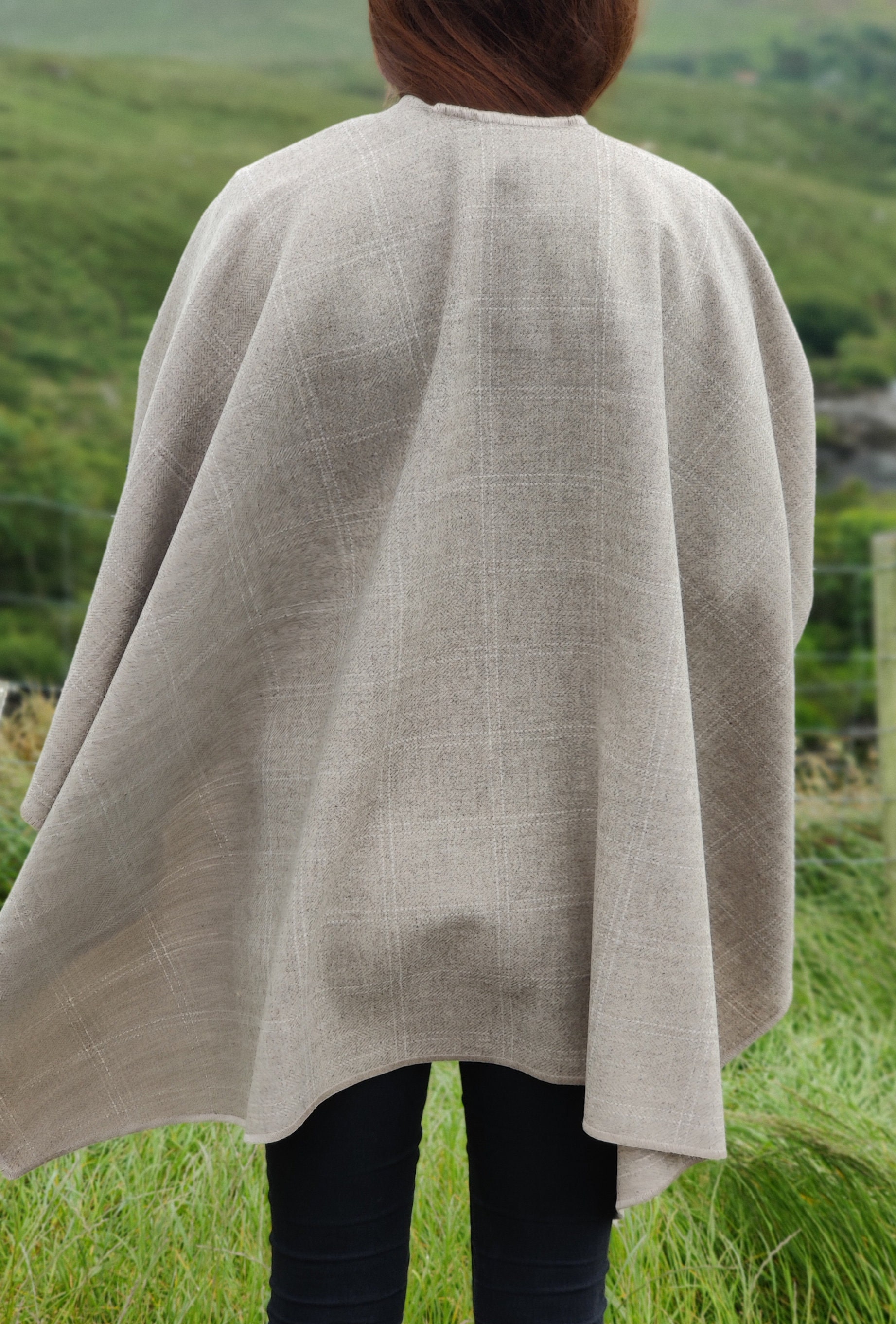 Irish soft lambswool ruana wrap, cape, arisaid - cream/beige with ...