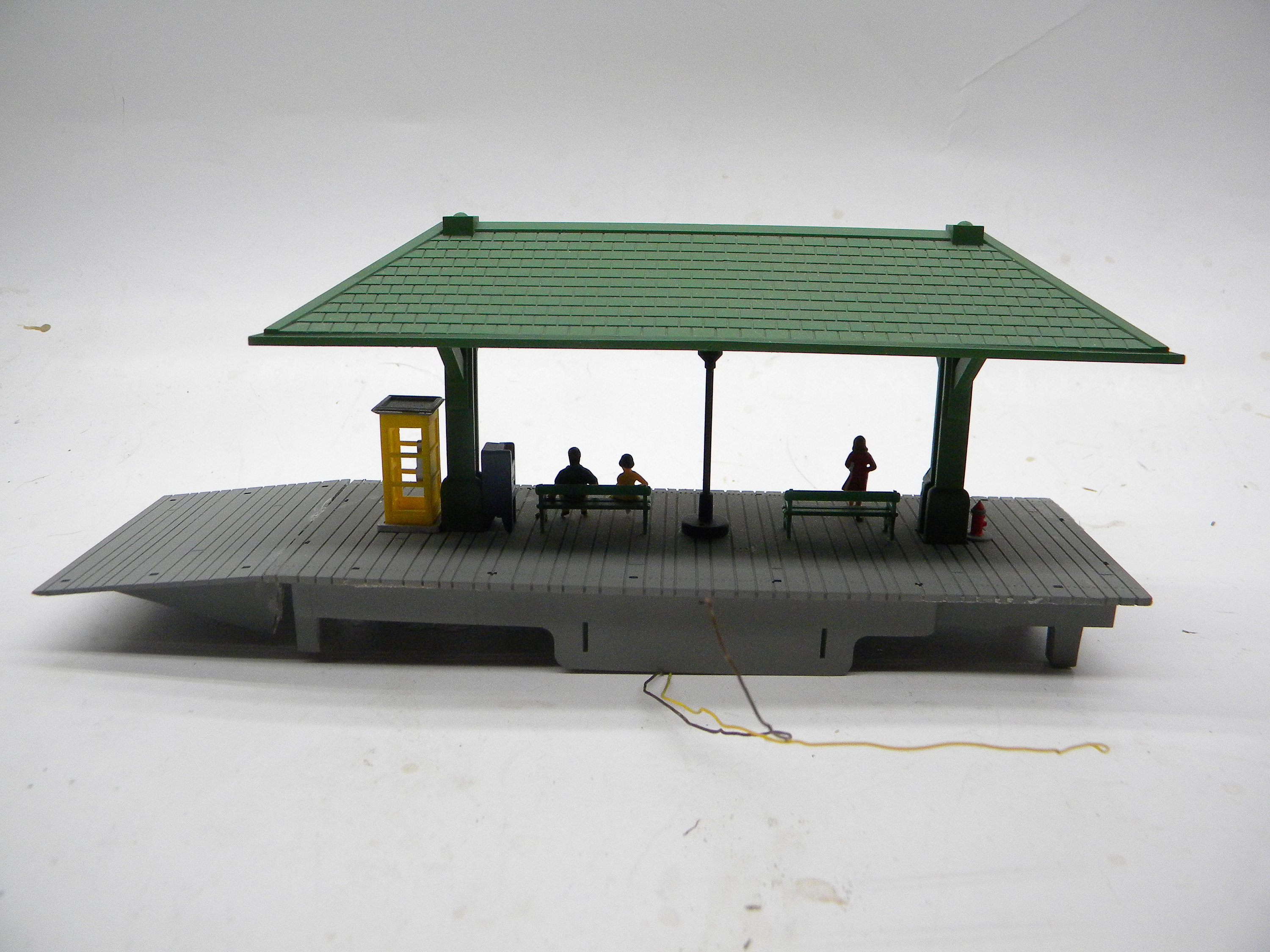 HO Passenger Car Platform With Figures and Light - Etsy